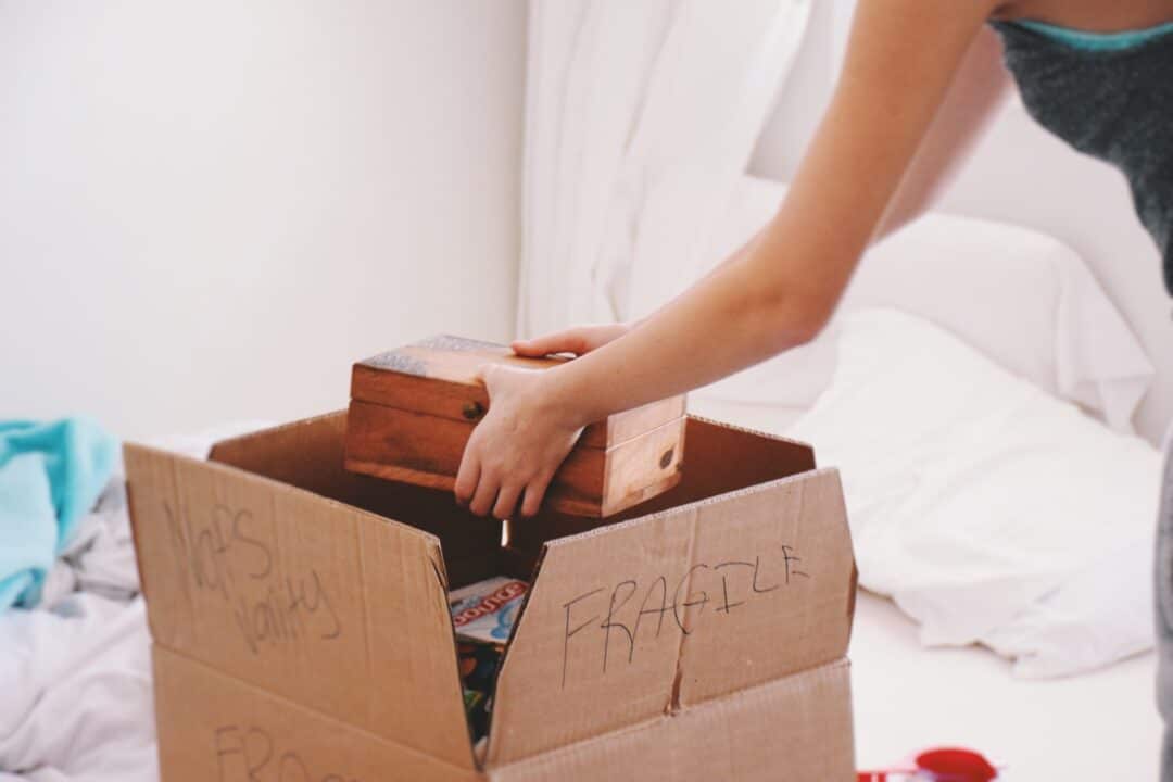 How to Pack a Messy House to Move
