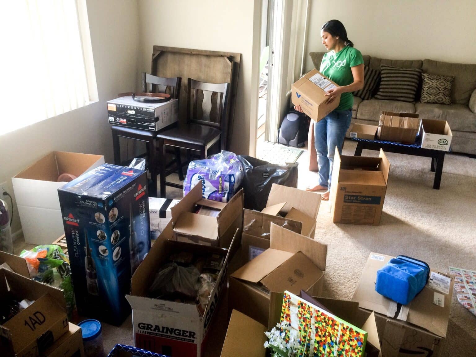 How to Pack a Messy House to Move