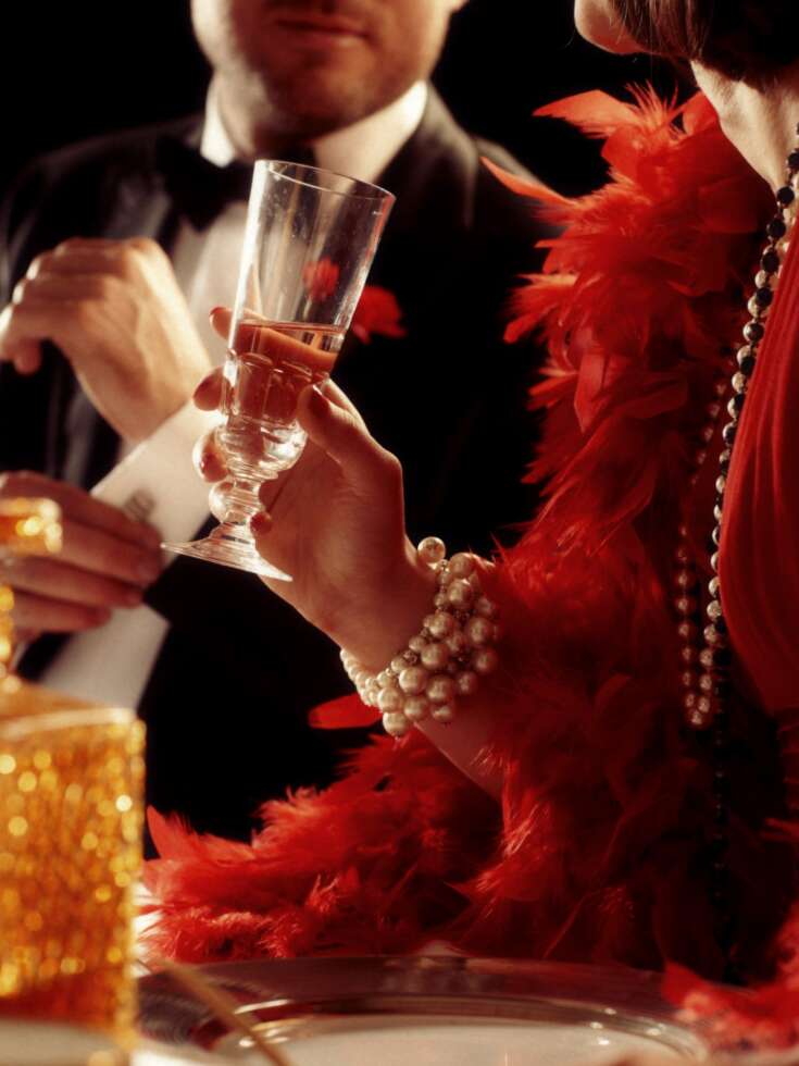 How to Throw a Burlesque Themed Party